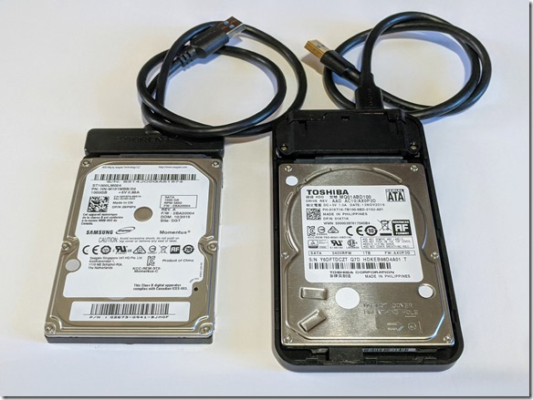 Easy USB Drive Mirroring With Windows 10 Storage Spaces | Peter Viola